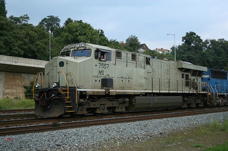 NS 7557